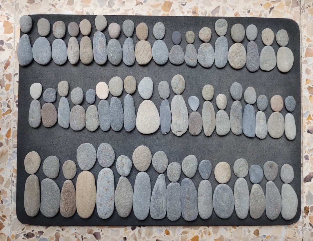Stones Pebbles Stone Figures People Figures Family Graduation ...