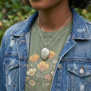 Sterling Silver Oval Locket Necklace: Vintage-inspired Photo Pendant - Etsy