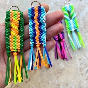 5pcs FLAT AND SHORT Design Plastic Lace Handcrafted Keychains Hanging ...
