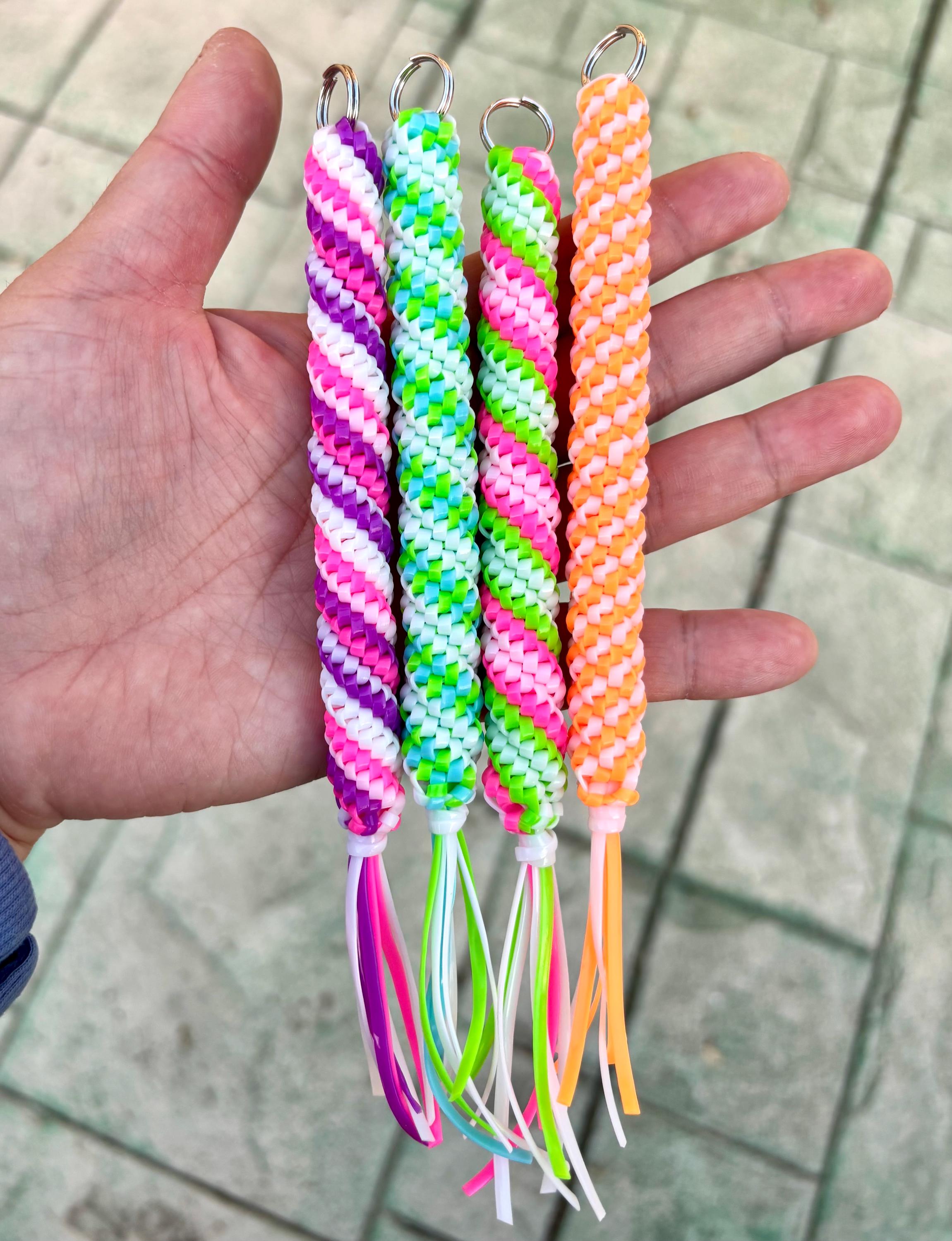 4pcs LONG SPIRAL Design Plastic Lace | Handcrafted Keychains | Hanging ...