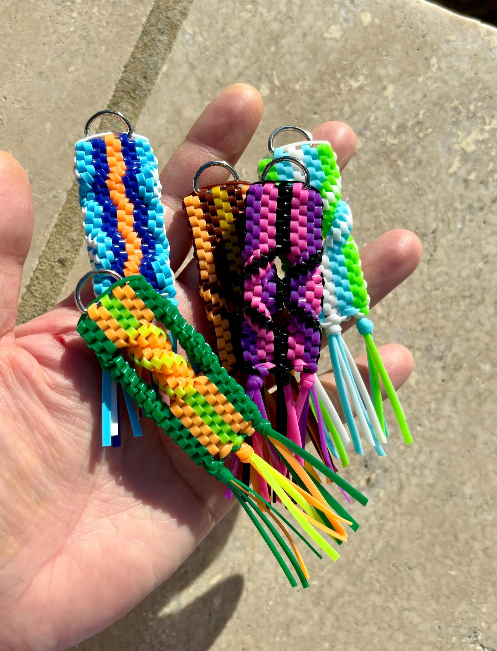 5pcs FLAT AND SHORT Design Plastic Lace Handcrafted Keychains Hanging ...