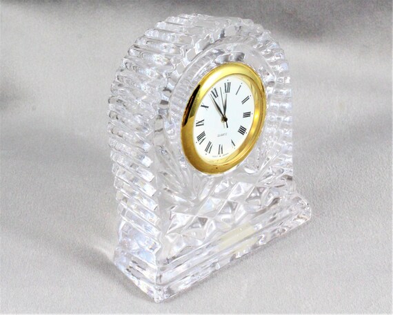 Small Glass Clock - Glass Designs