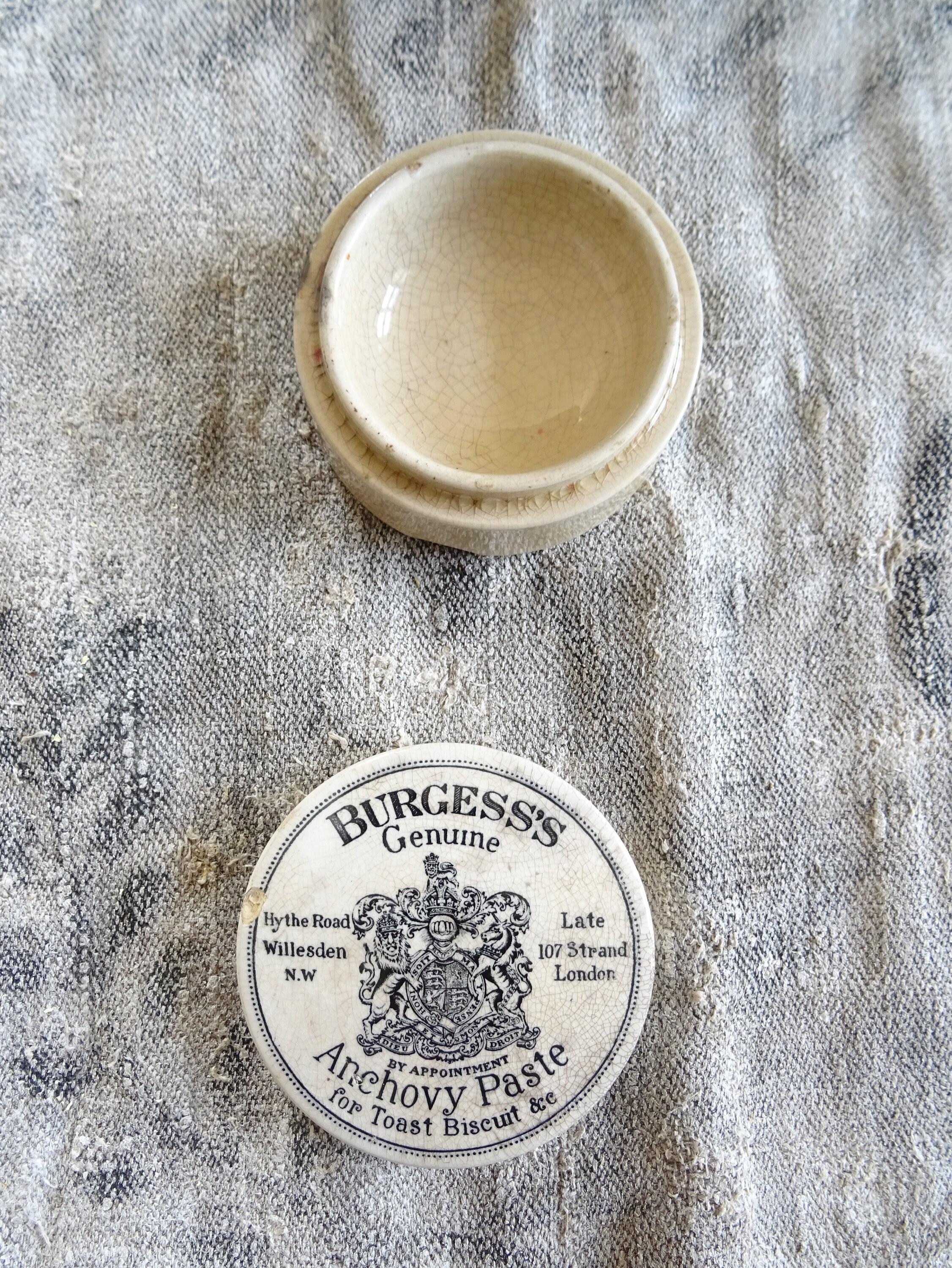 Antique lid box ANCHOVY large from England | Etsy