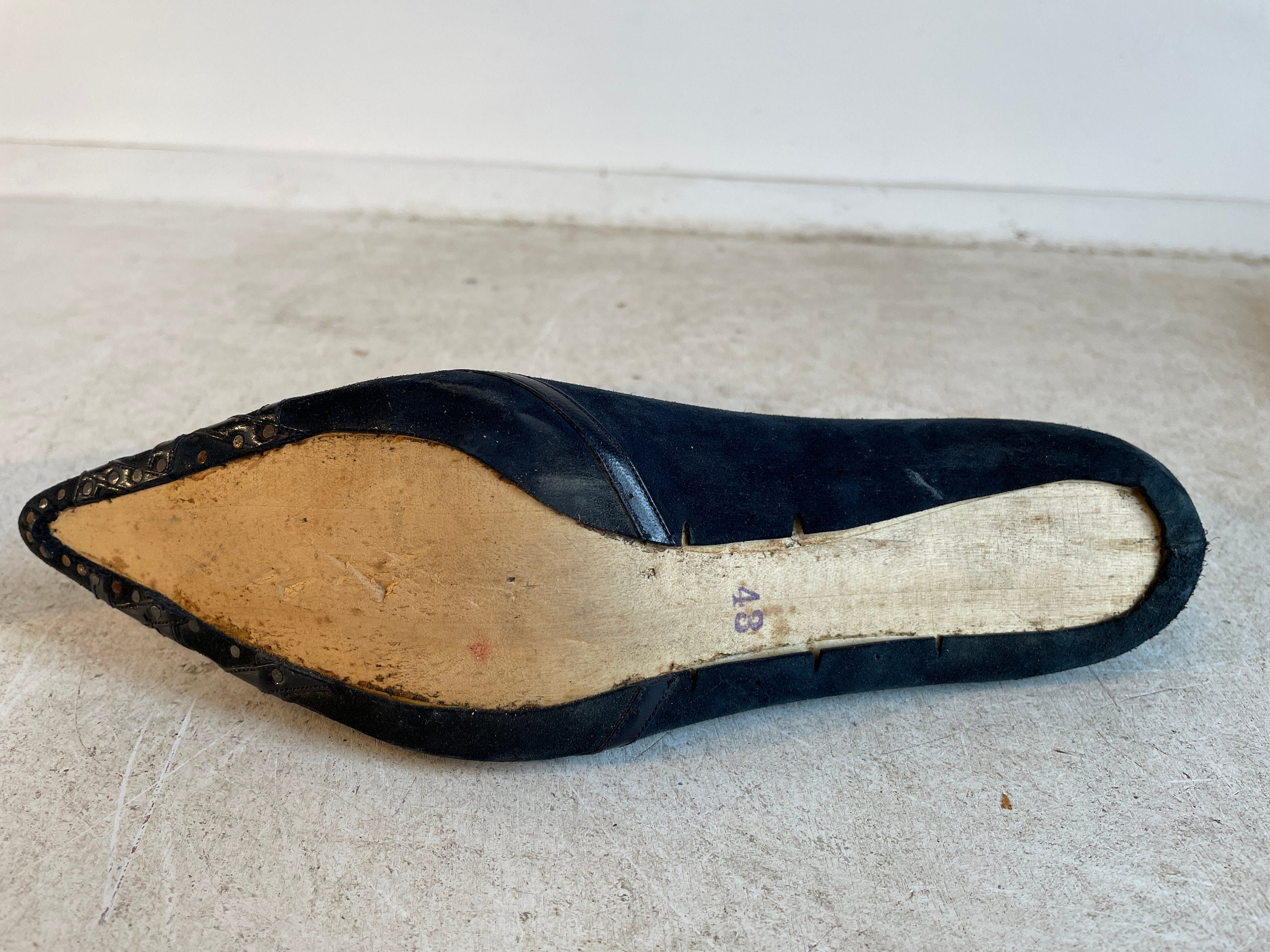 Vintage French Italian Prototype Designer Shoe on Wooden Form Wood ...