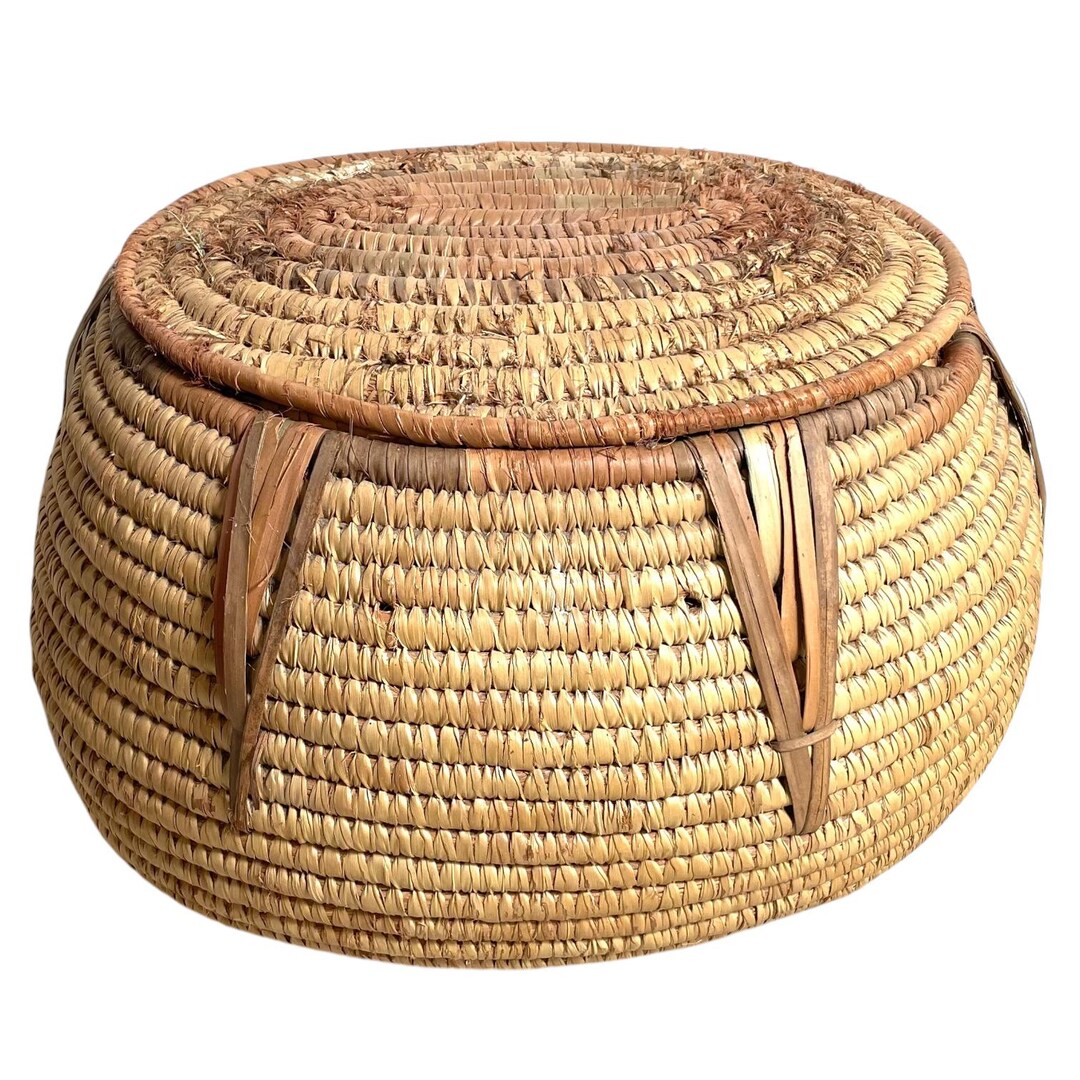 Vintage African Storage Preservation Wicker Rattan Storage Basket Grass ...