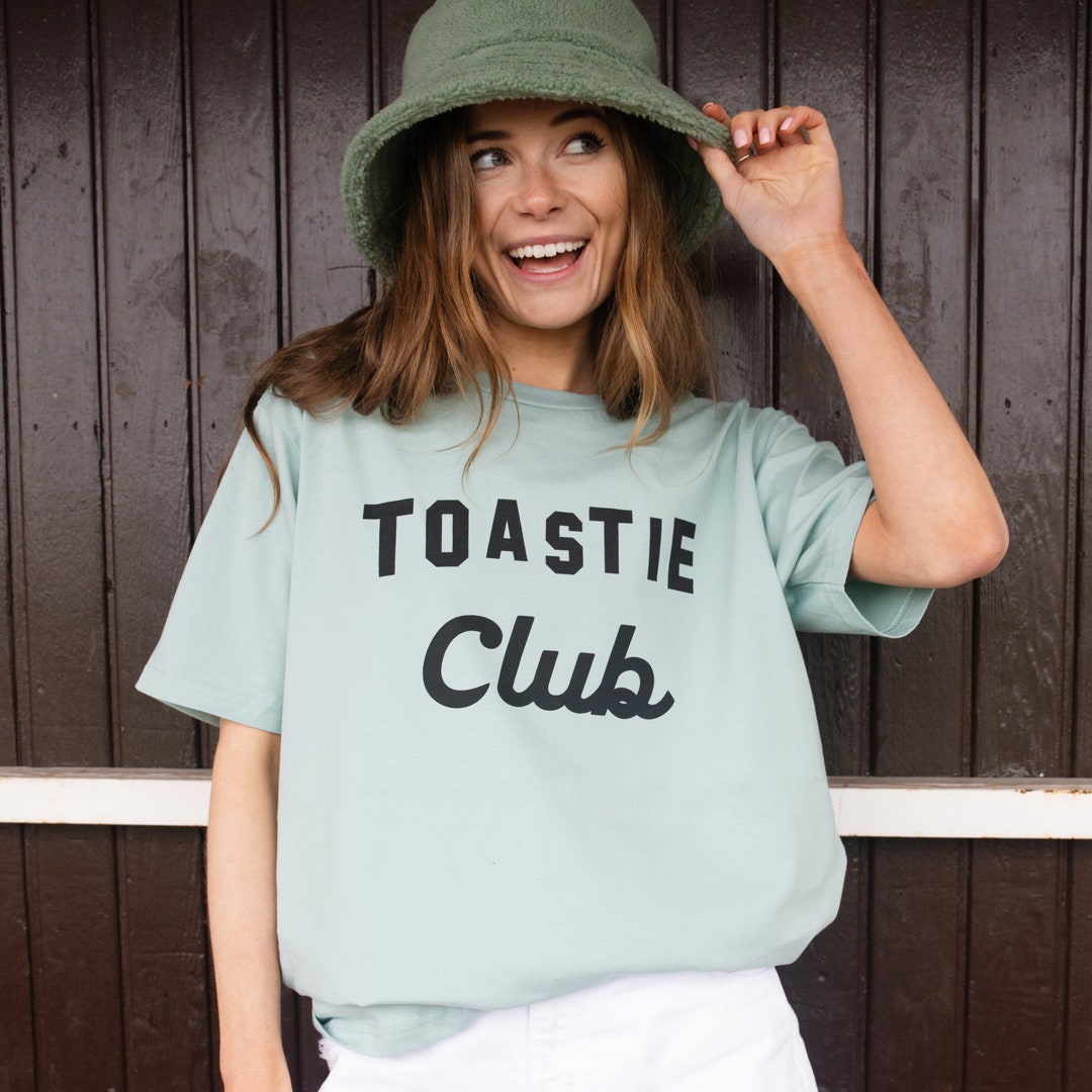 Toastie Club Unsiex Slogan T-shirt in Dusty Green - Etsy