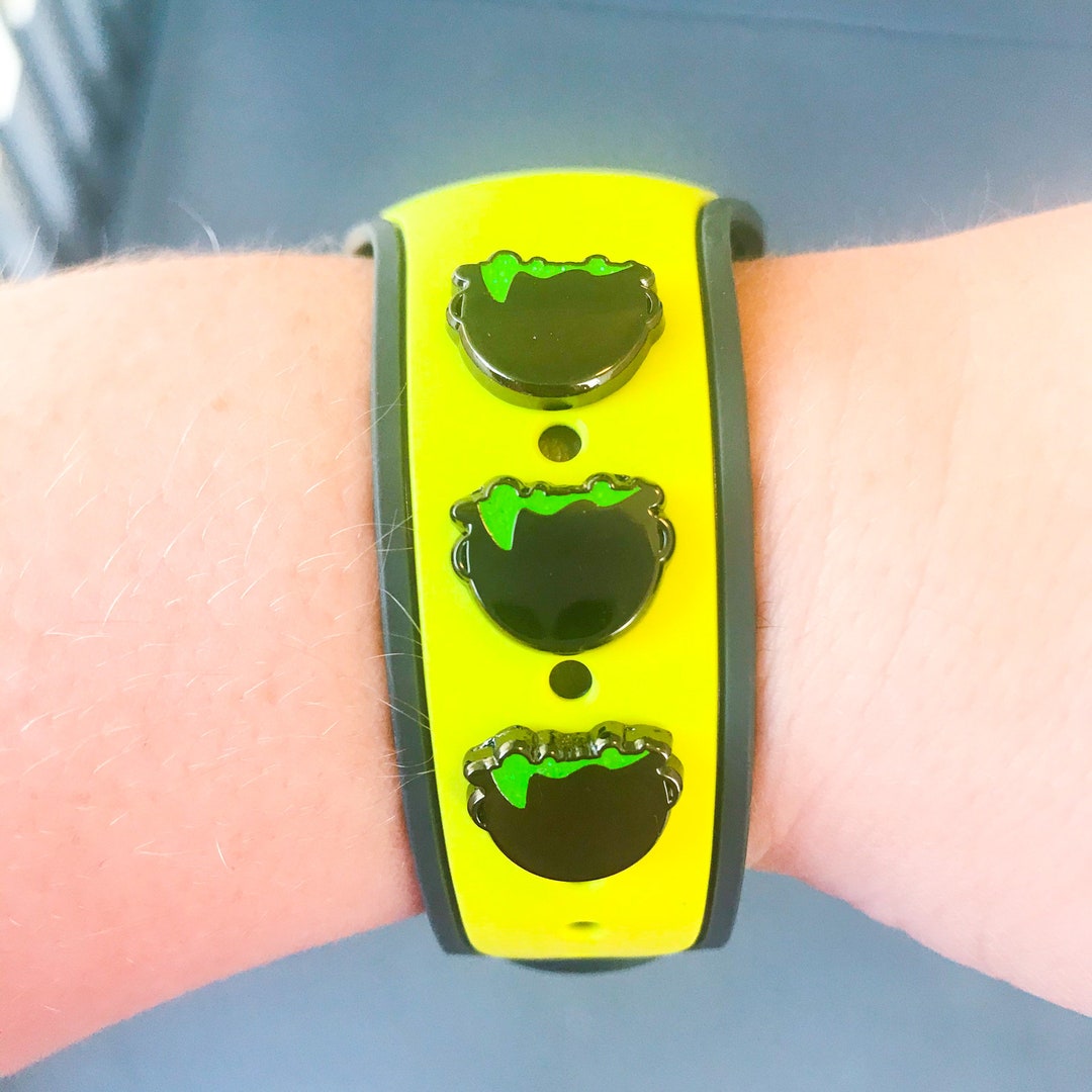 Witches Cauldron Hocus Pocus Halloween Collection Magic Band or Apple ...