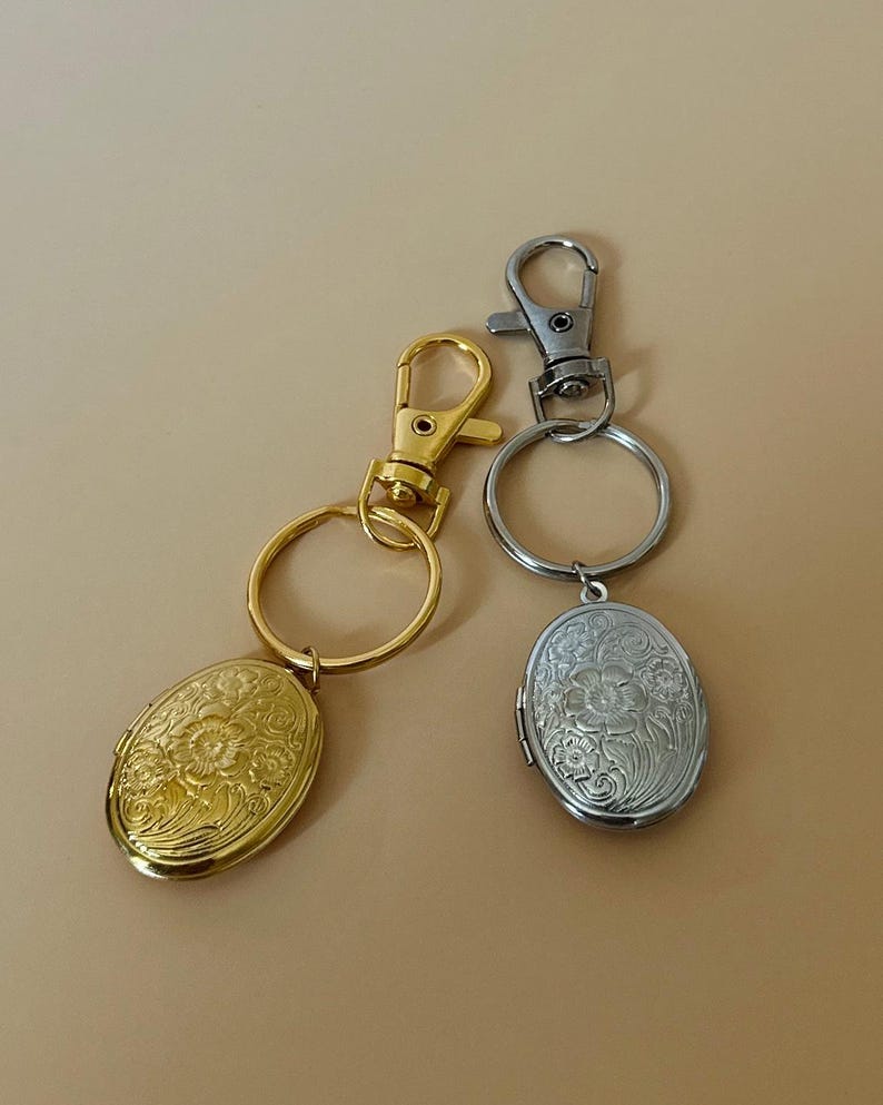 Oval Photo Locket Key Chain Bag Charm Floral Vintage Inspired Pendant ...