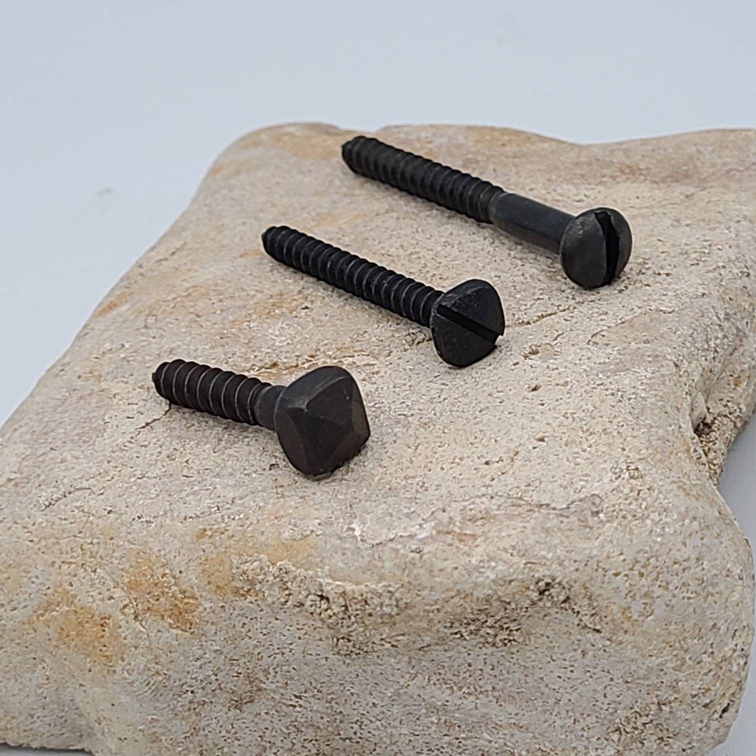 Hammered Pyramid Style Hardware