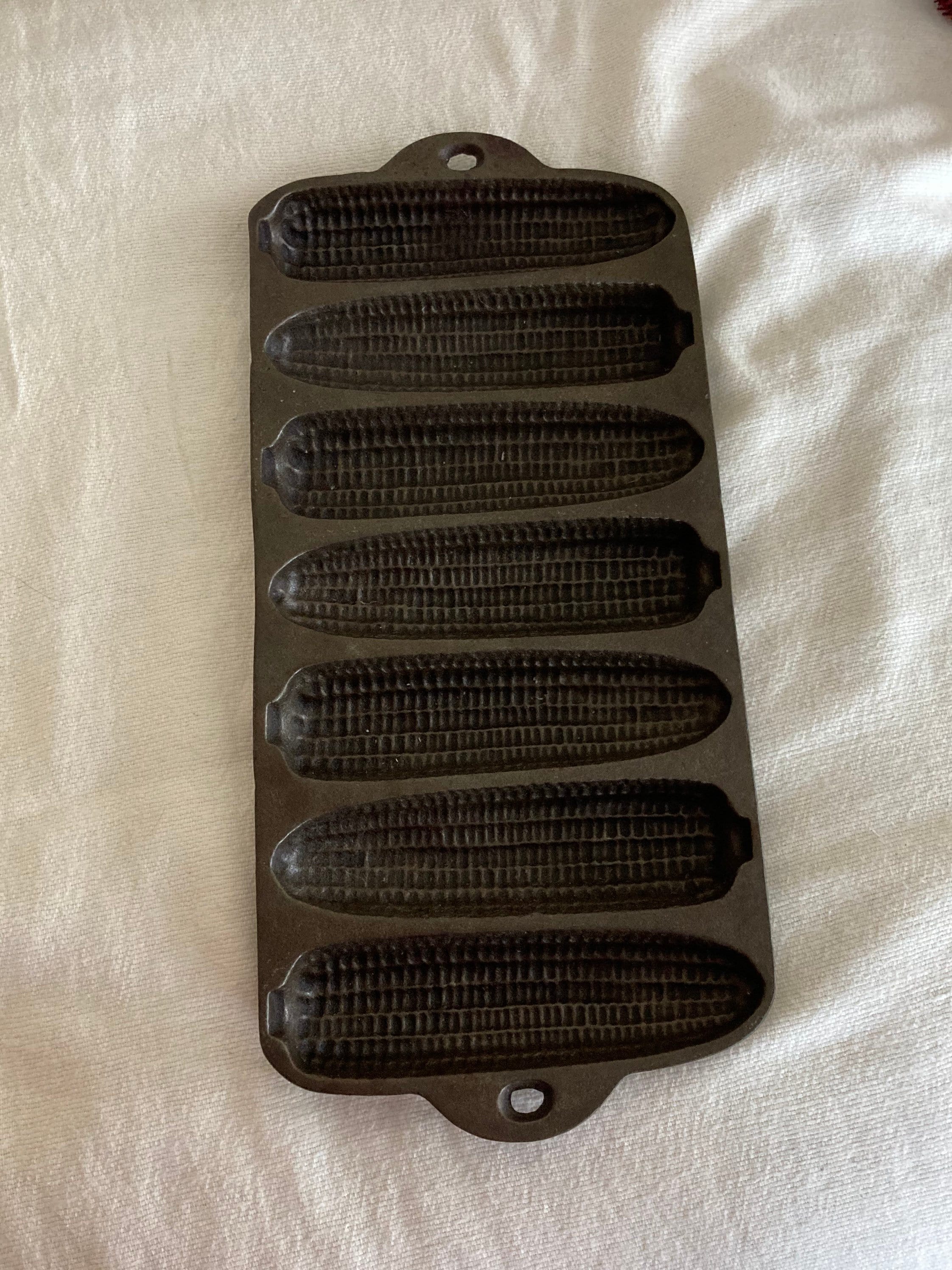 Vintage Cast Iron Cornbread Pan, Baking Pan, Cast Iron Cookware - Etsy