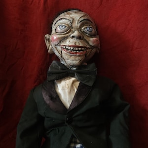 Gilbert 32 Custom Ventriloquist Dummy Horror Doll - Etsy