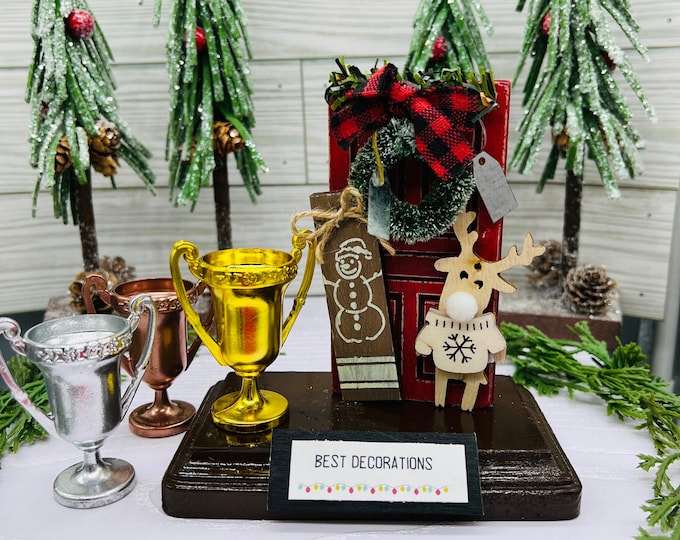Best Decorations Contest Winner -red Door and Deer - Gold/silver/bronze ...