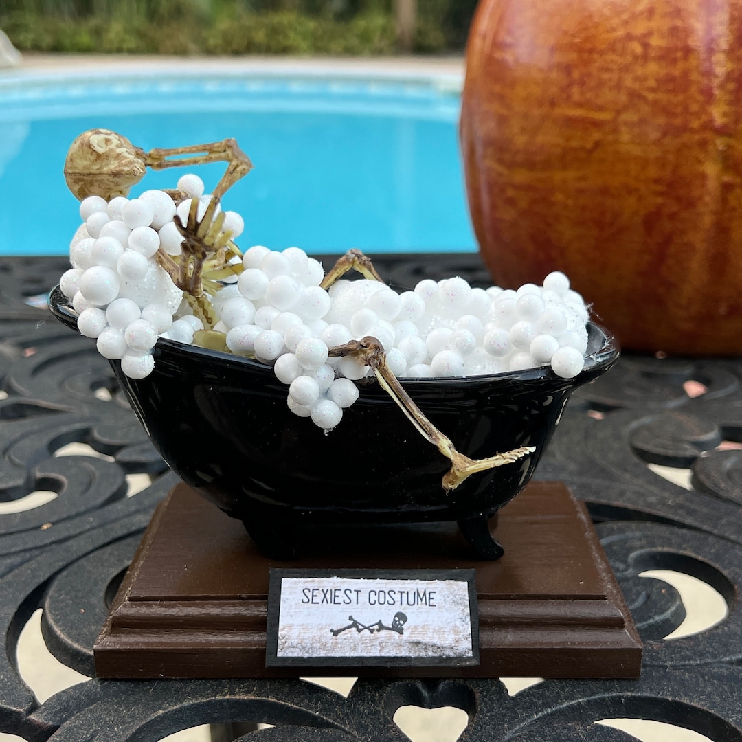 Bubble Bath Skeleton Trophy Handmade Halloween Party Trophy, Costume ...