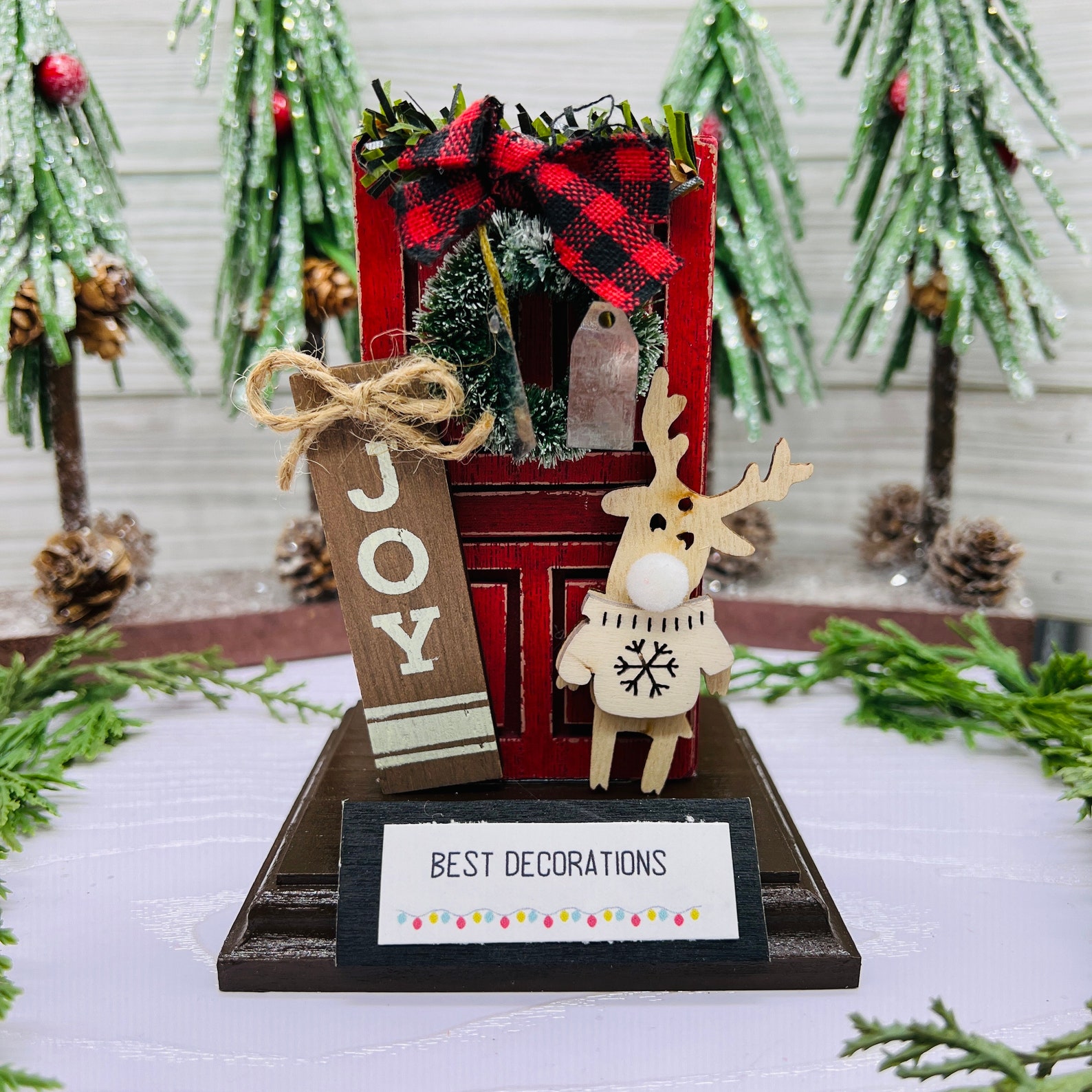 Best Decorations Contest Winner -red Door and Deer - Gold/silver/bronze ...