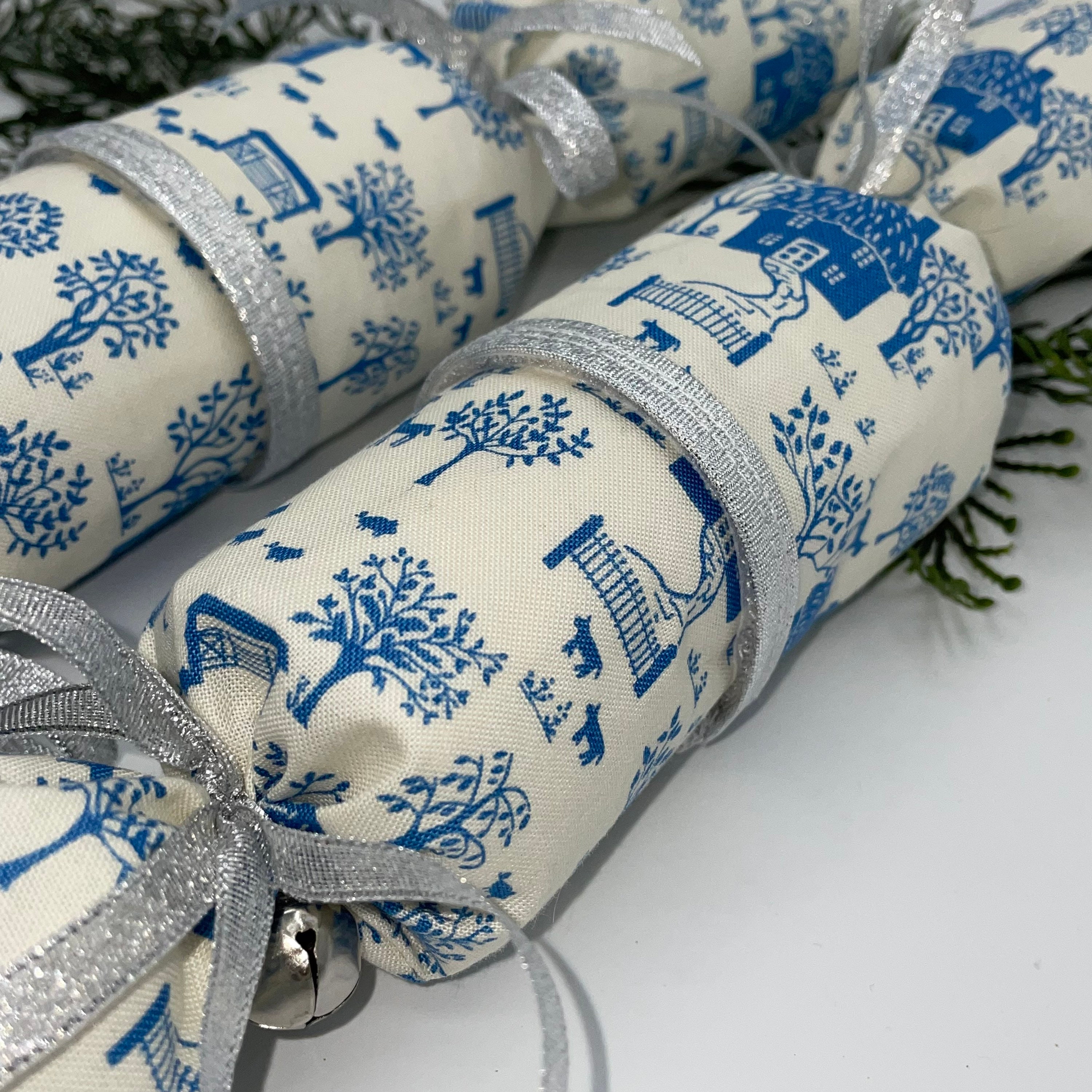 Liberty Cottage Garden Red Fabric Reusable Crackers Set of 2 - Etsy UK