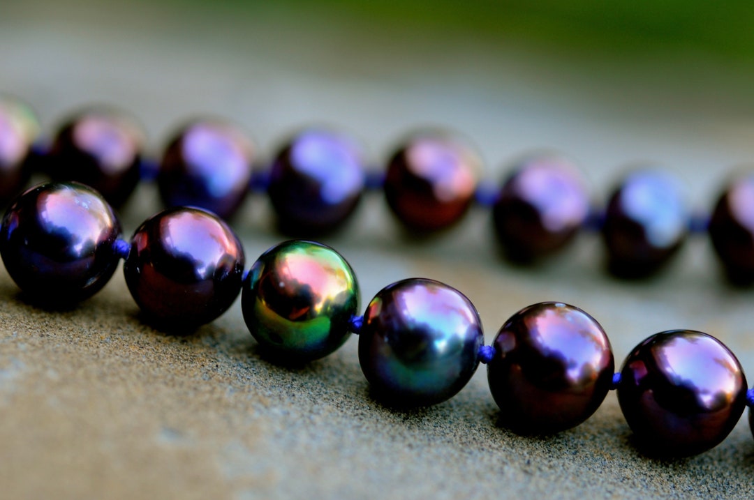 Splendid Dark Purple Pearl Necklace - Etsy