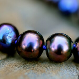 Splendid Dark Purple Pearl Necklace - Etsy