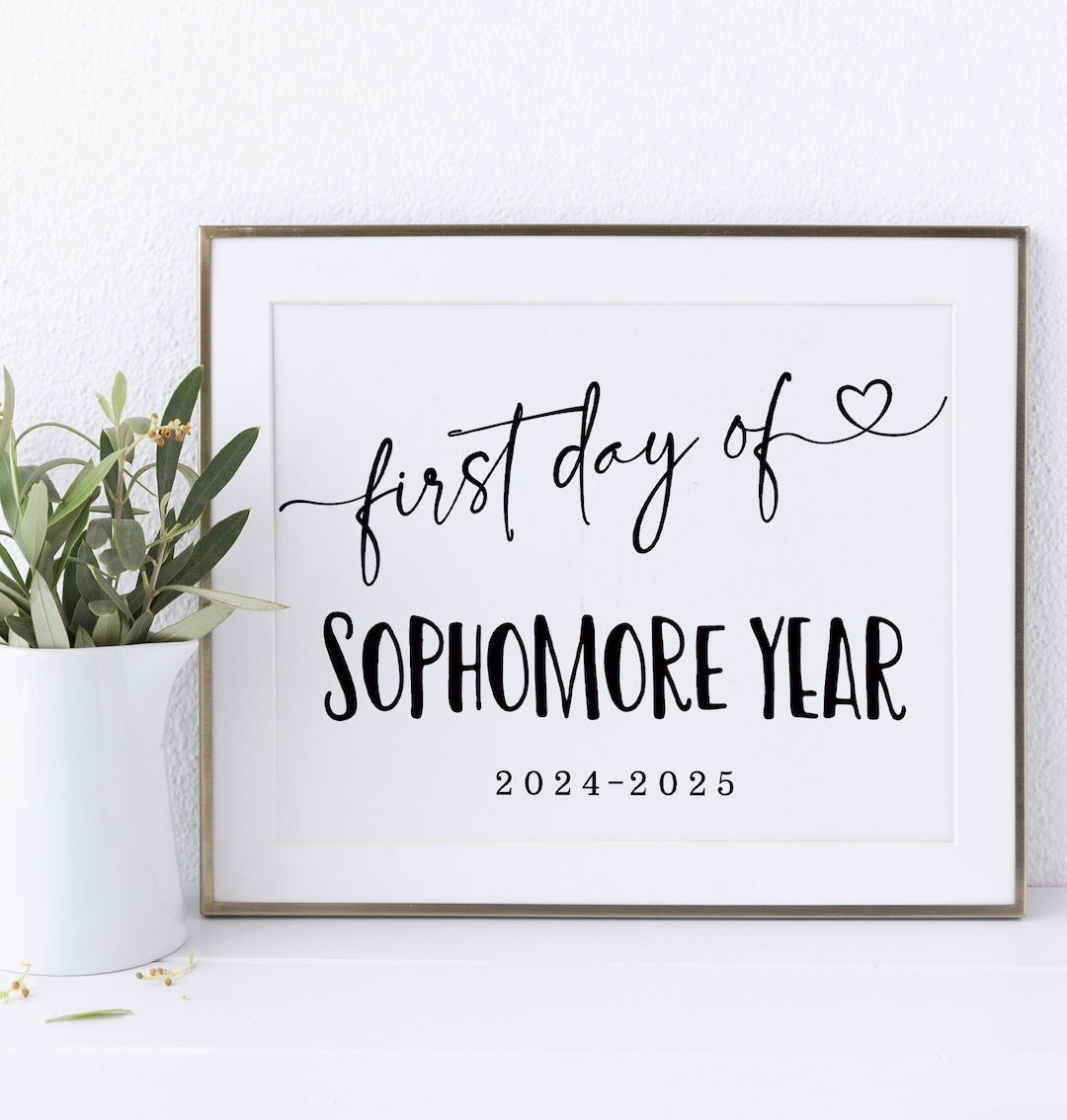 Minimalist Modern First Day of 10th Grade Printable Sign, Sophomore ...