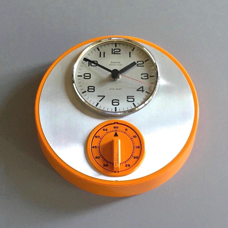 Space Age Clock - Etsy