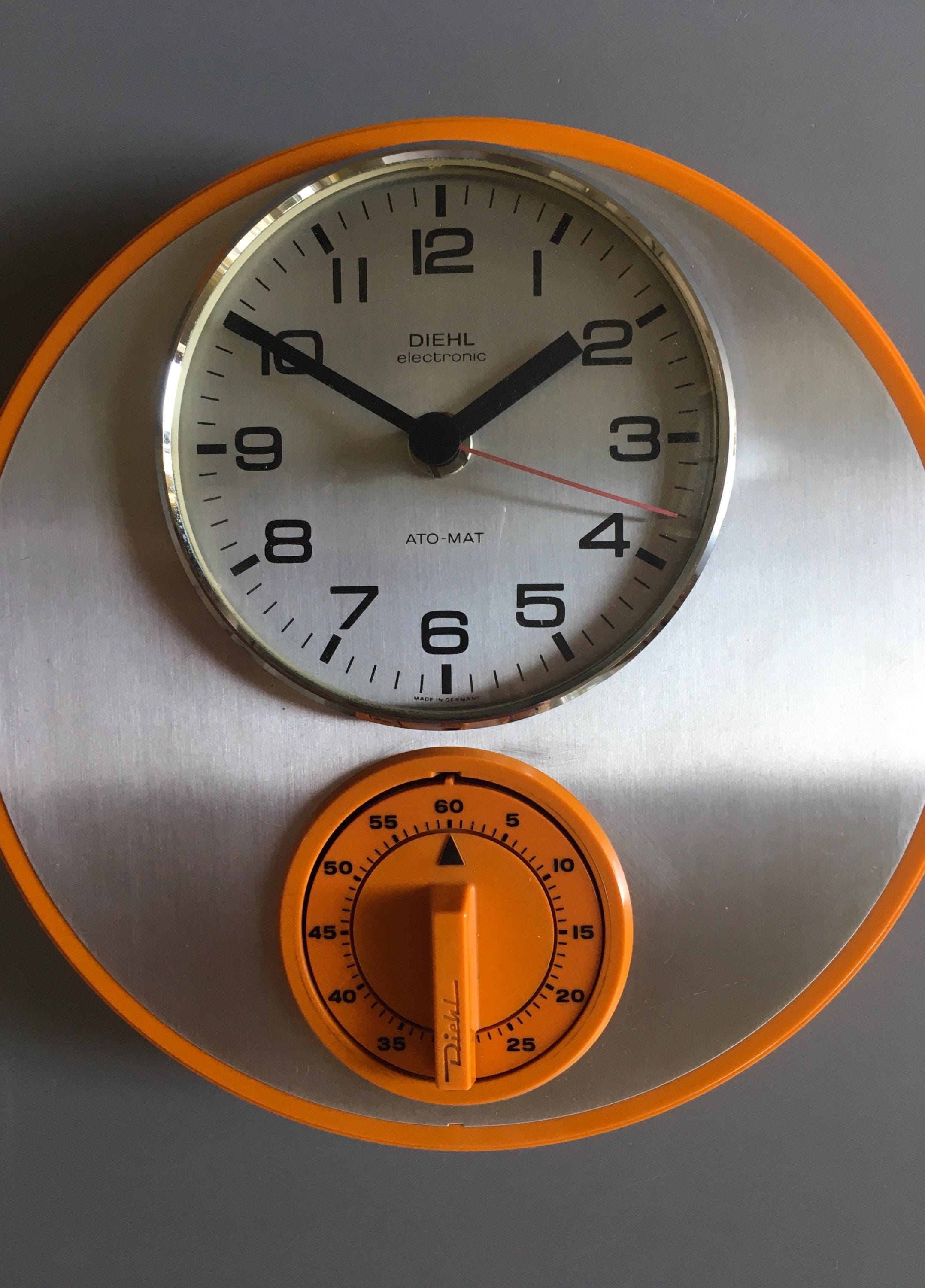 Space Age Wall Clock | Pop-art | Mid Century Wall Clock With Egg Timer ...