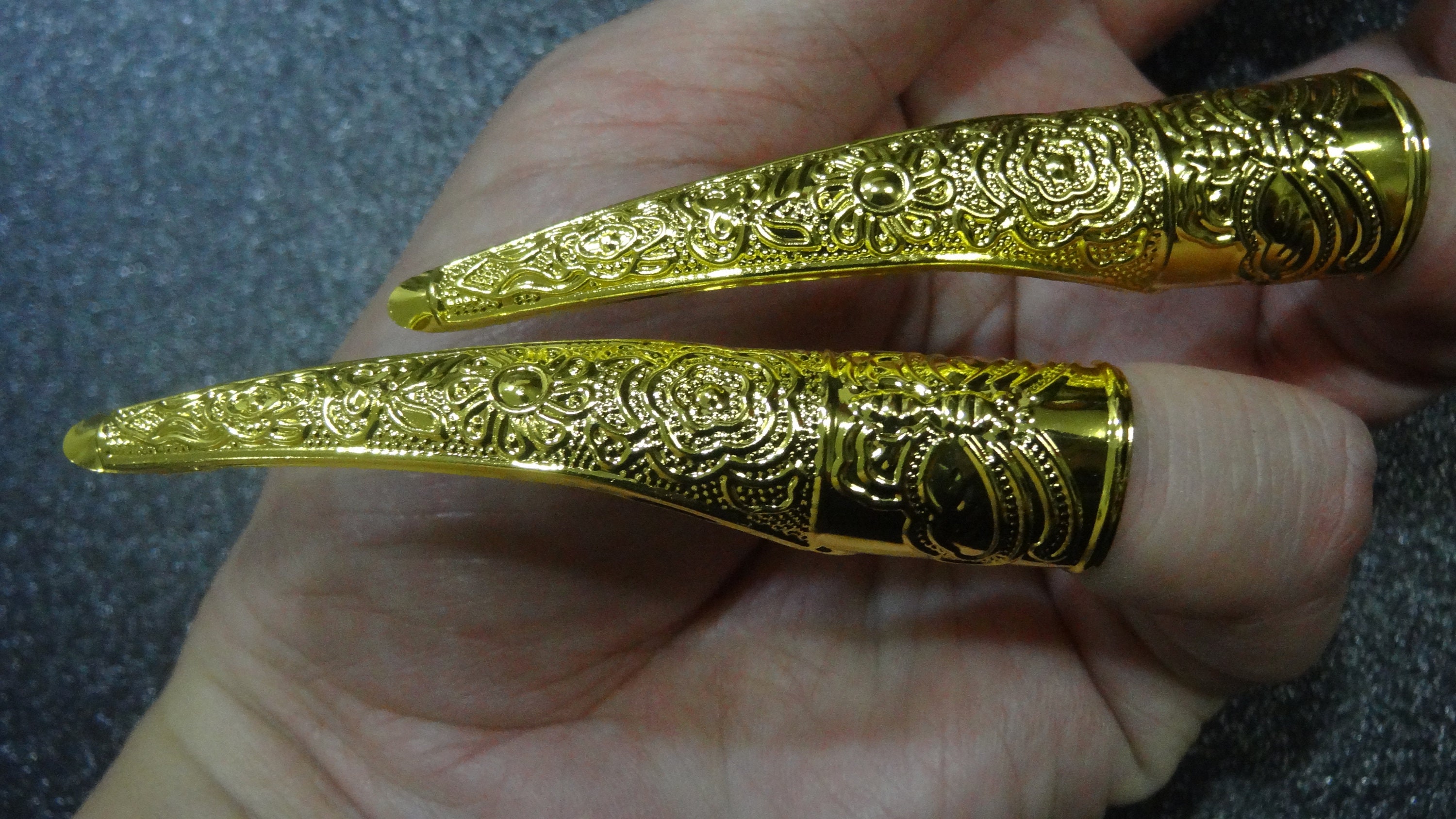 Gold-colored Claws 7.8cm Set of 2 Gold-colored Witch Claws - Etsy