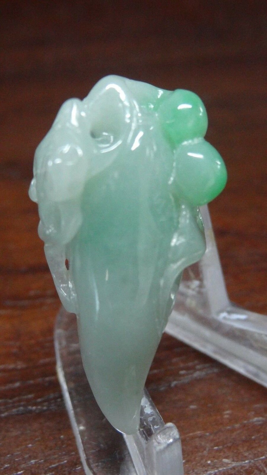 2005-135 - Translucent Jadeite - Fortune Bat and Gourd - Etsy