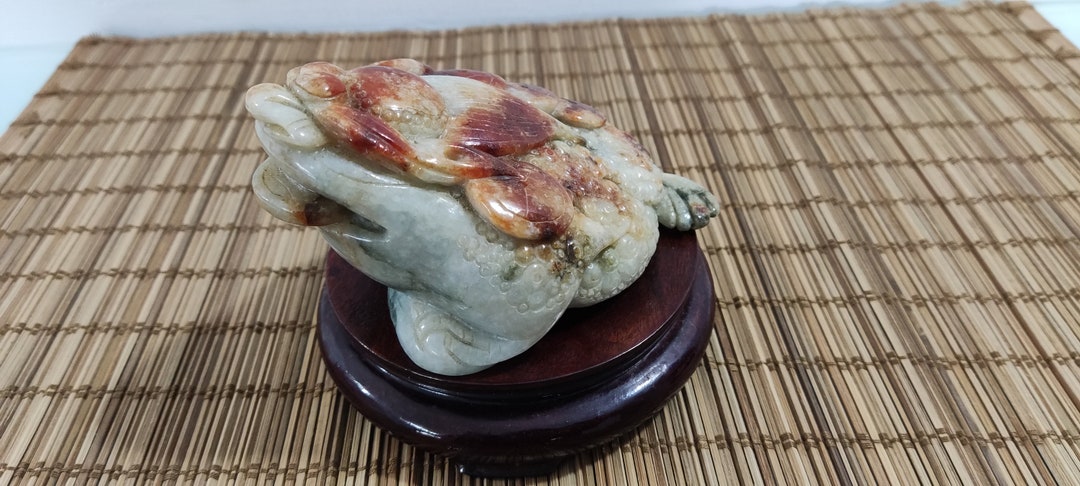 Jadeite Carving - 3 Legged Toad A Chain of Chinese Coins for Good Luck ...