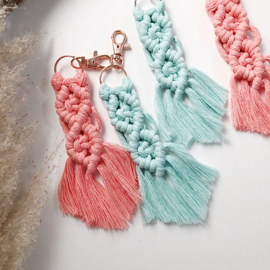 Handmade Macramé Keychain - Spring Colors - Coral/mint - Etsy