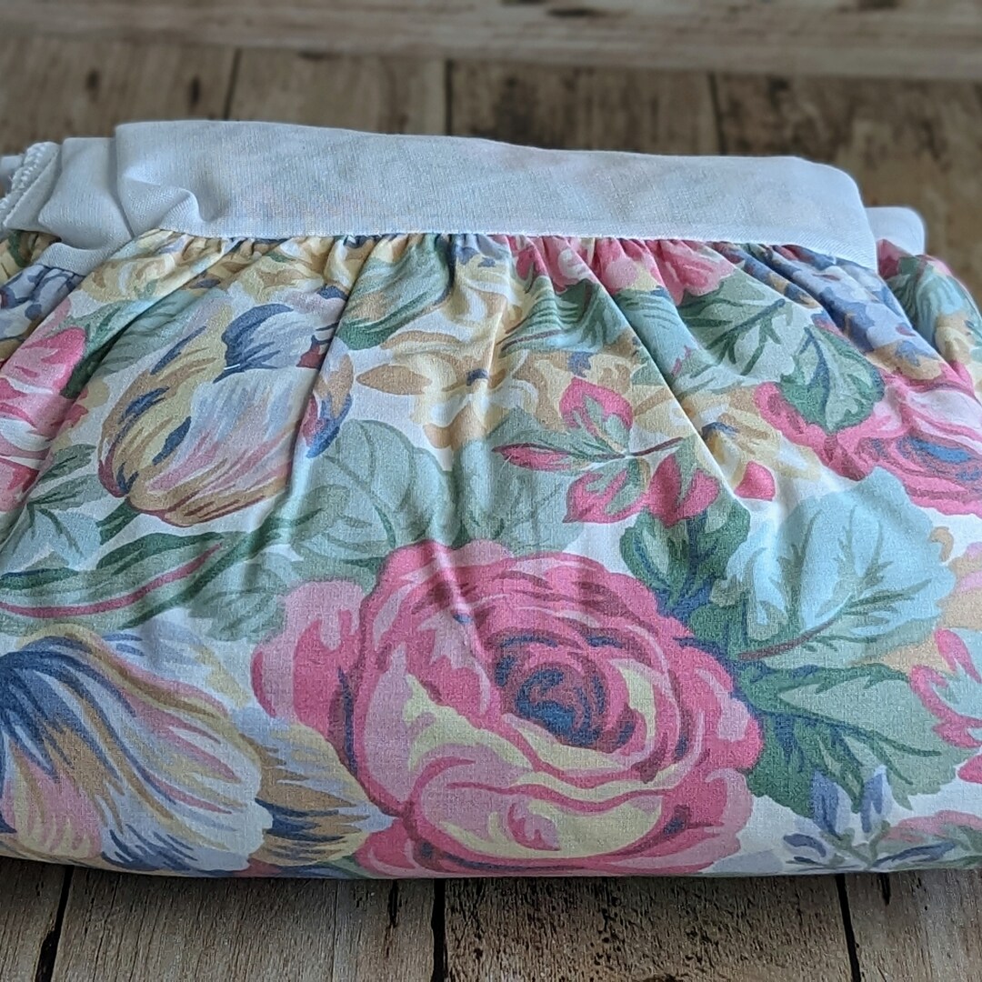 New Old Stock 1990s Westpoint Stevens Made in USA Queen Floral Dust ...