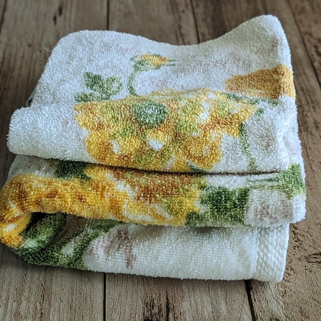 Vintage SPRINGMAID USA Yellow Floral Terrycloth Hand Towel, and ...