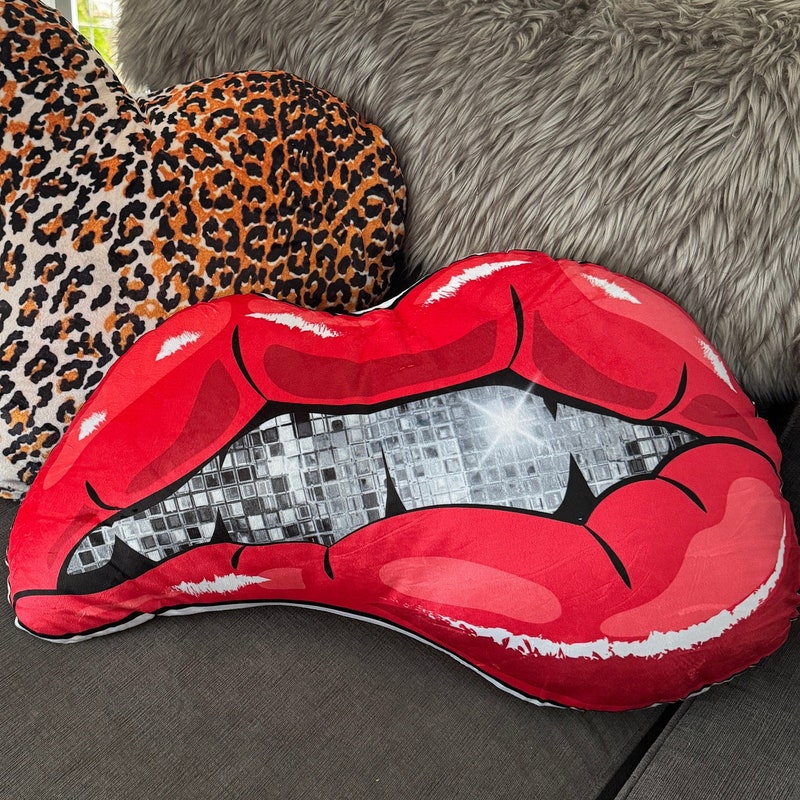 Lips Pillow - Etsy