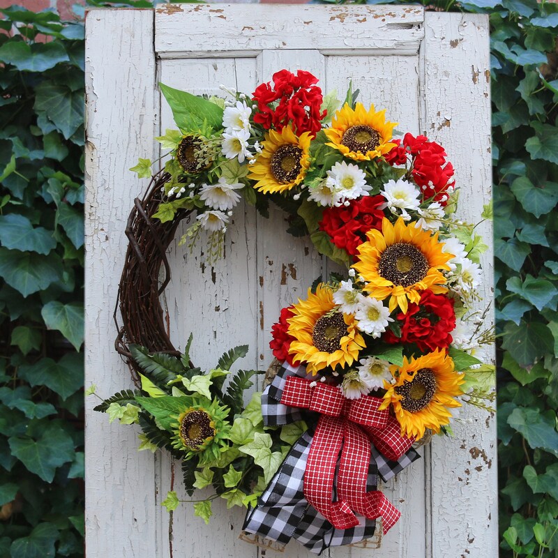 Red Door Wreaths - Etsy