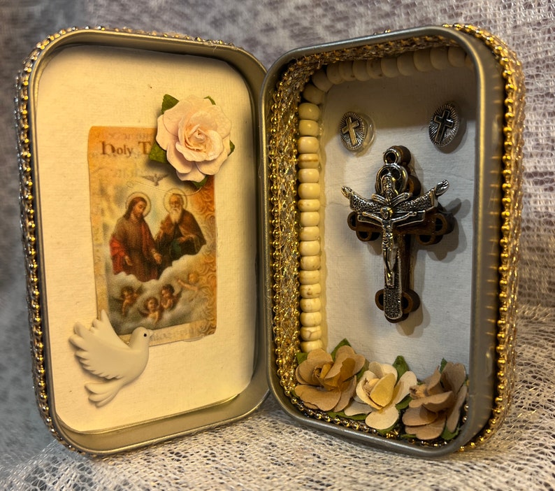 Holy Trinity Portable Pocket Shrine Altar Travel Shrine-home - Etsy
