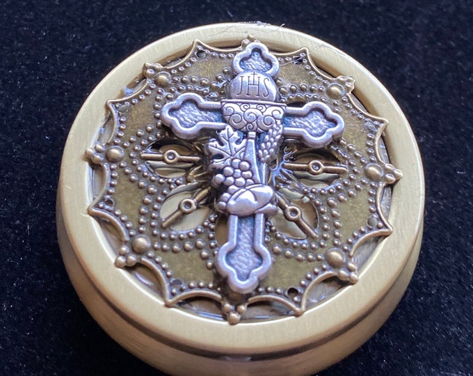 Holy Communion Pyx / Homebound / holy Communion - Etsy