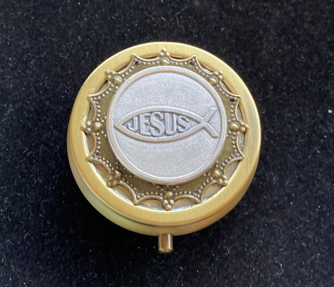 Handmade Bronze "jesus" Pyx: Holy Communion Container - Etsy