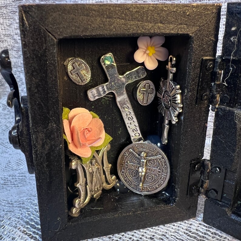 Divine Mercy Shrine Altar Prayer Box Travel Shrine-home - Etsy