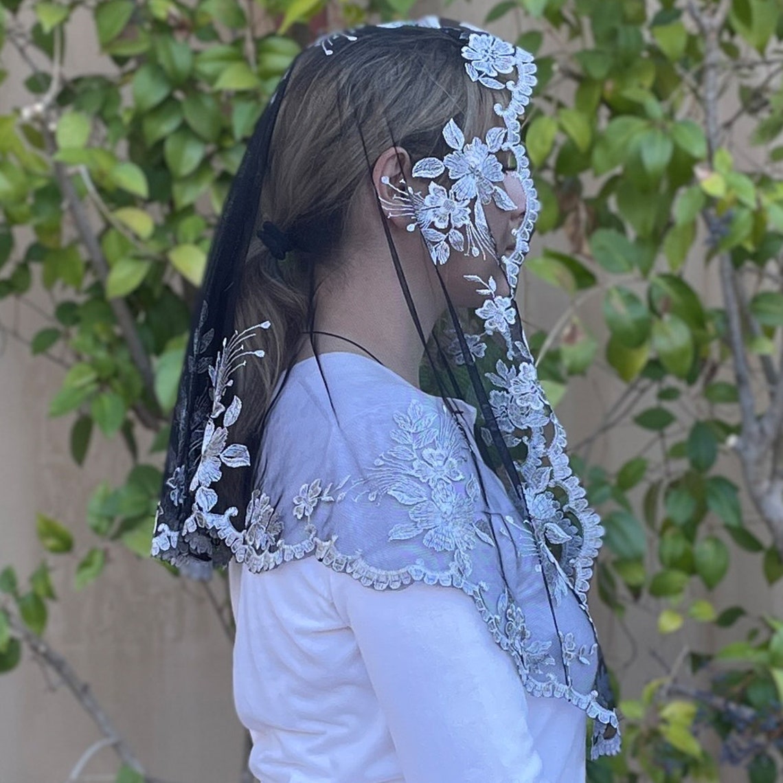 Spanish Lace Catholic X-long Chapel Veil Handmade and Embroidered ...
