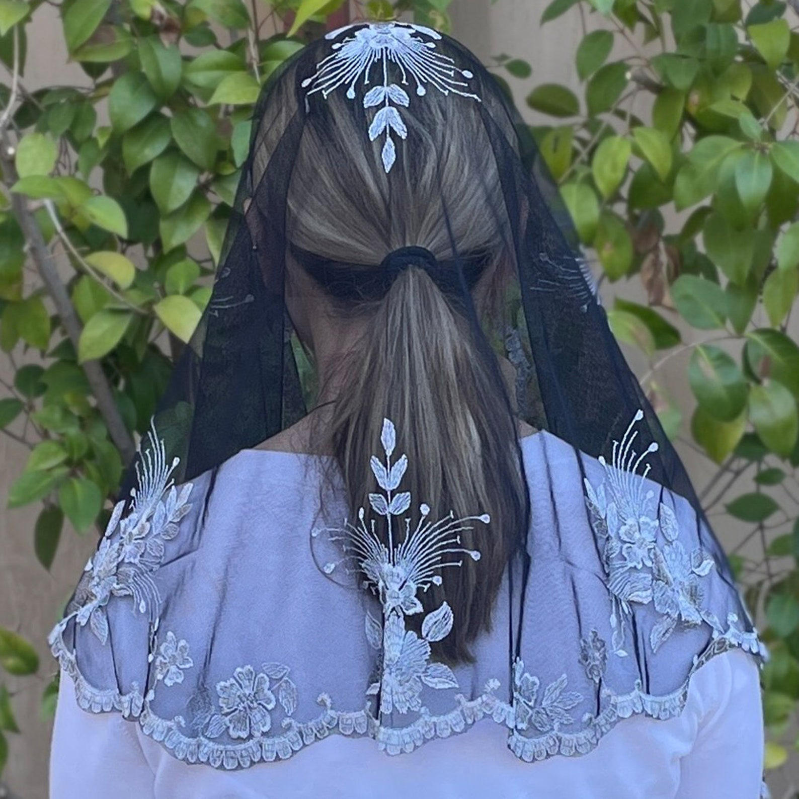 Spanish Lace Catholic X-long Chapel Veil Handmade and Embroidered ...