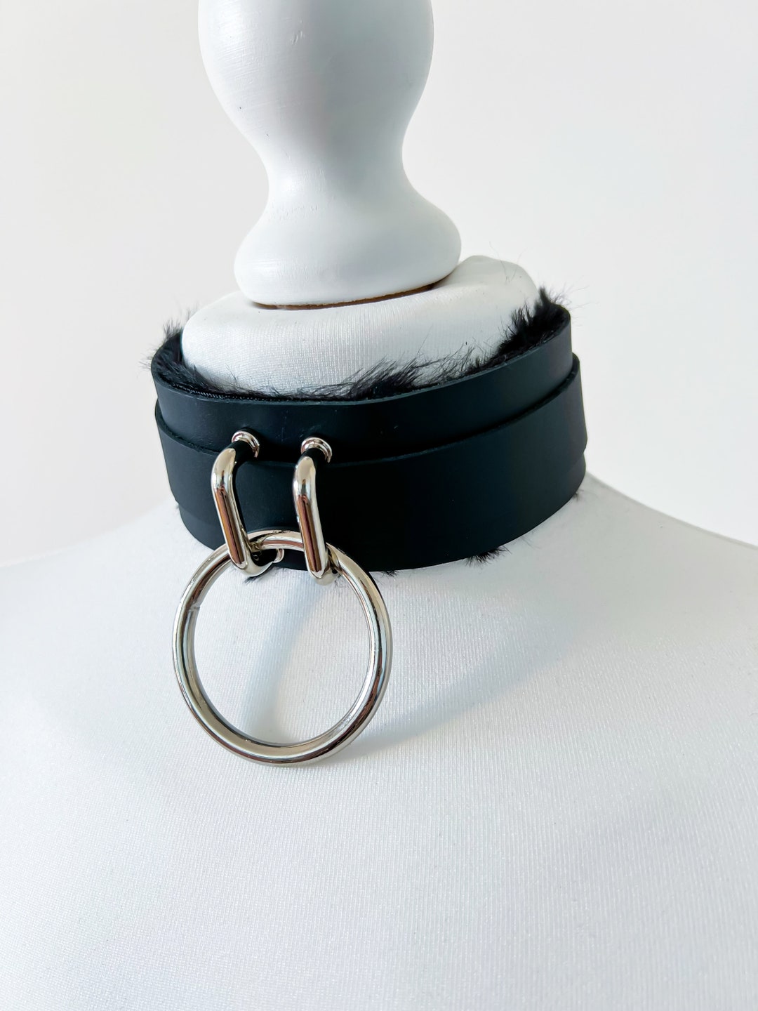 Fur Lined Leather O Ring Choker: 40mm Woman's Collar - Etsy