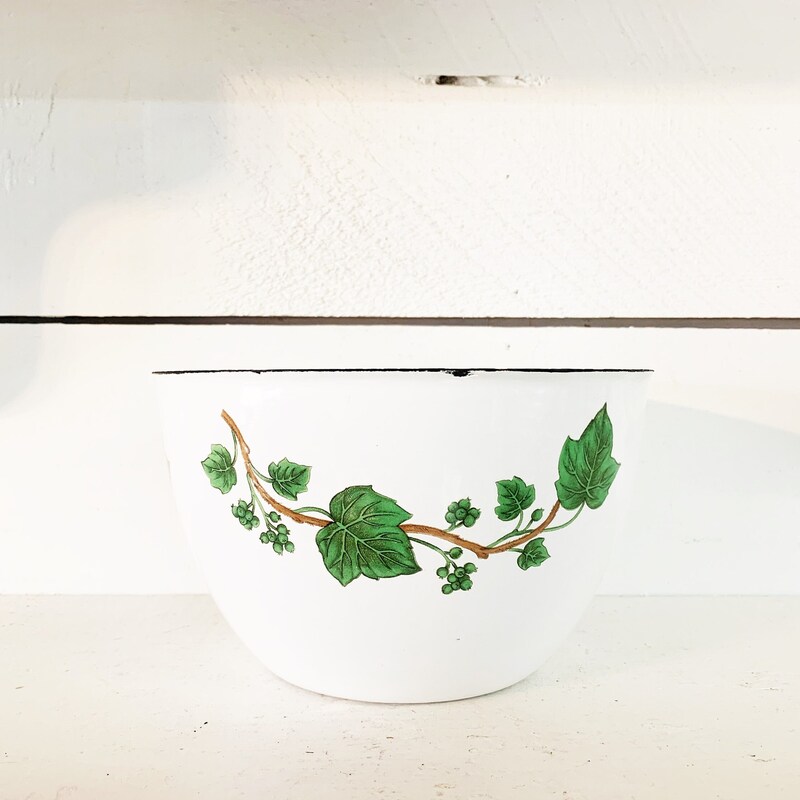 White Ivy - Etsy