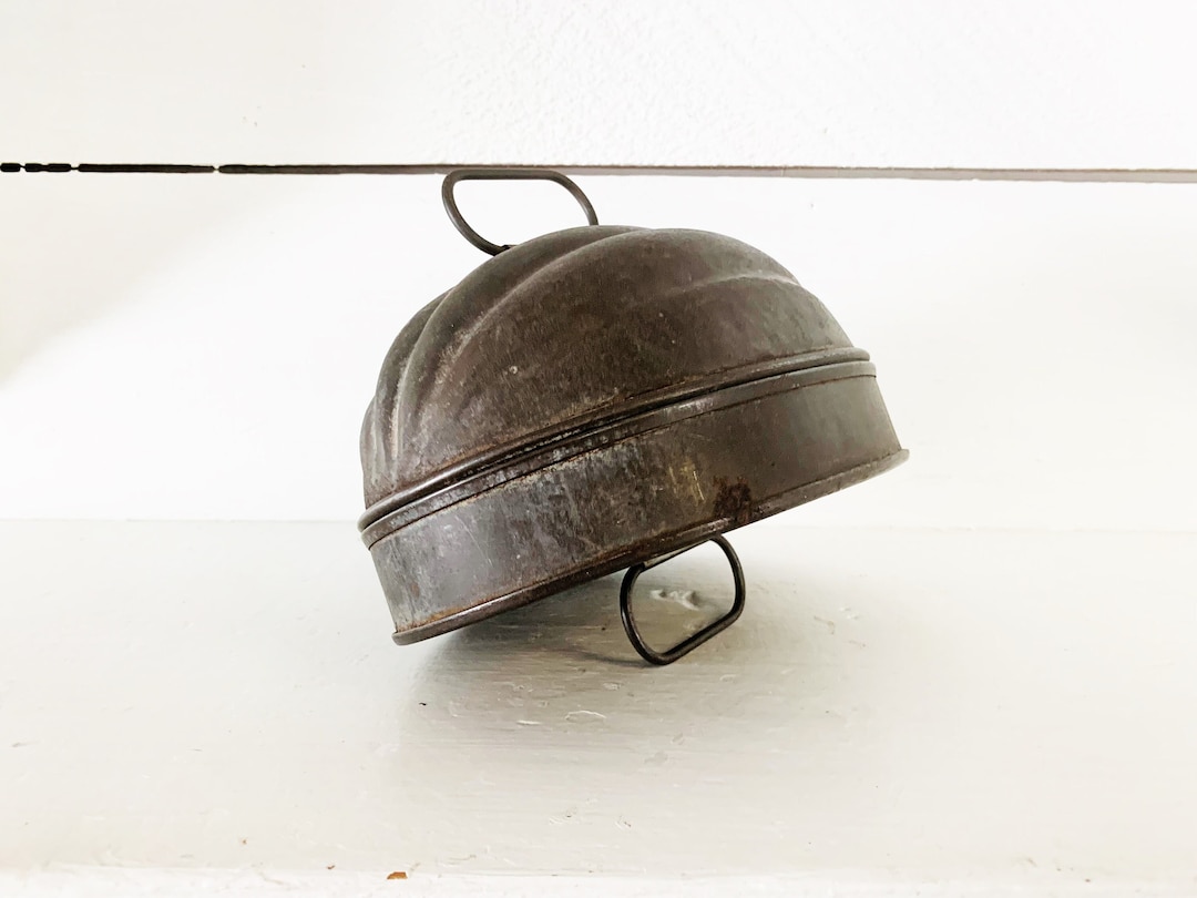 Antique Metal Acorn Shaped Steam Pudding Mold/antique Kitchen Mold/old ...