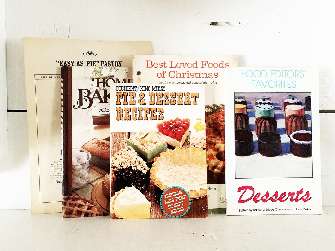 Vintage Collection of 5 Baking Booklets ~ Small Pillsbury Baking ...