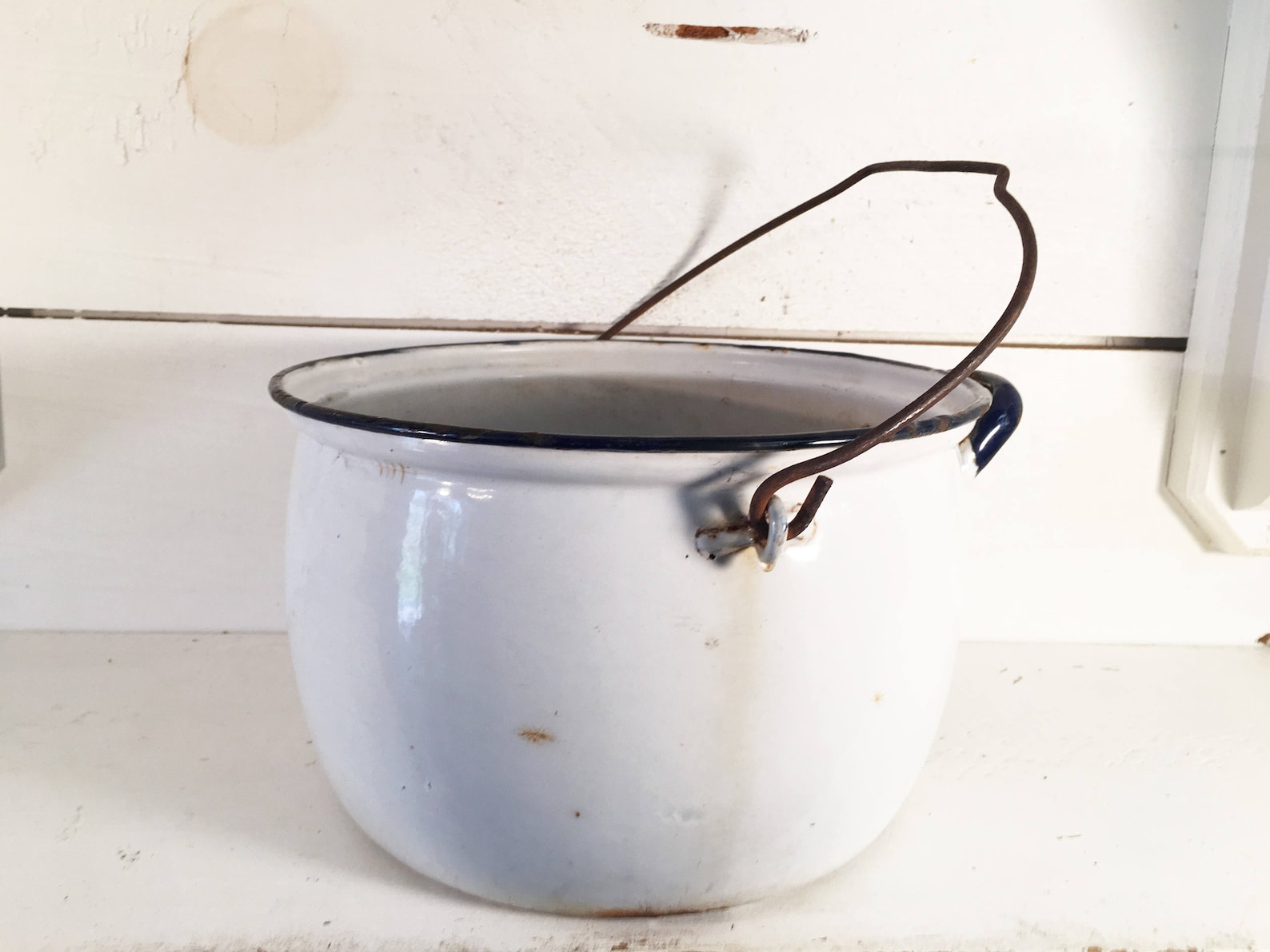 Rustic White and Blue Trimmed Enamelware Slop Bucket With Wire - Etsy