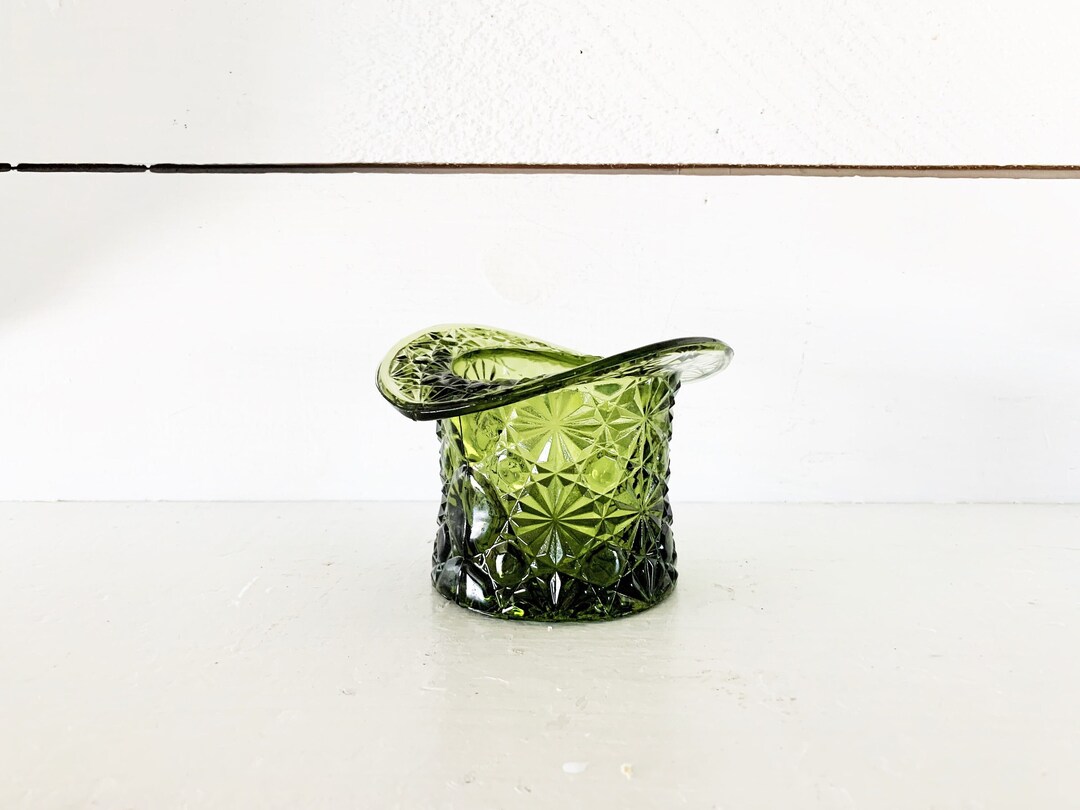 Vintage Dark Green Daisy and Dot Glass Top Hat Larger Glass Top Hat ...