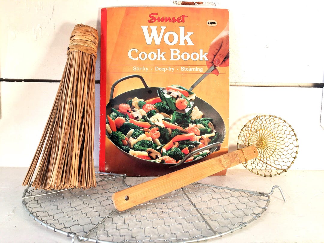 1986 Edition of Sunset Wok Cook Book With Cooking Tools Farmhouse ...