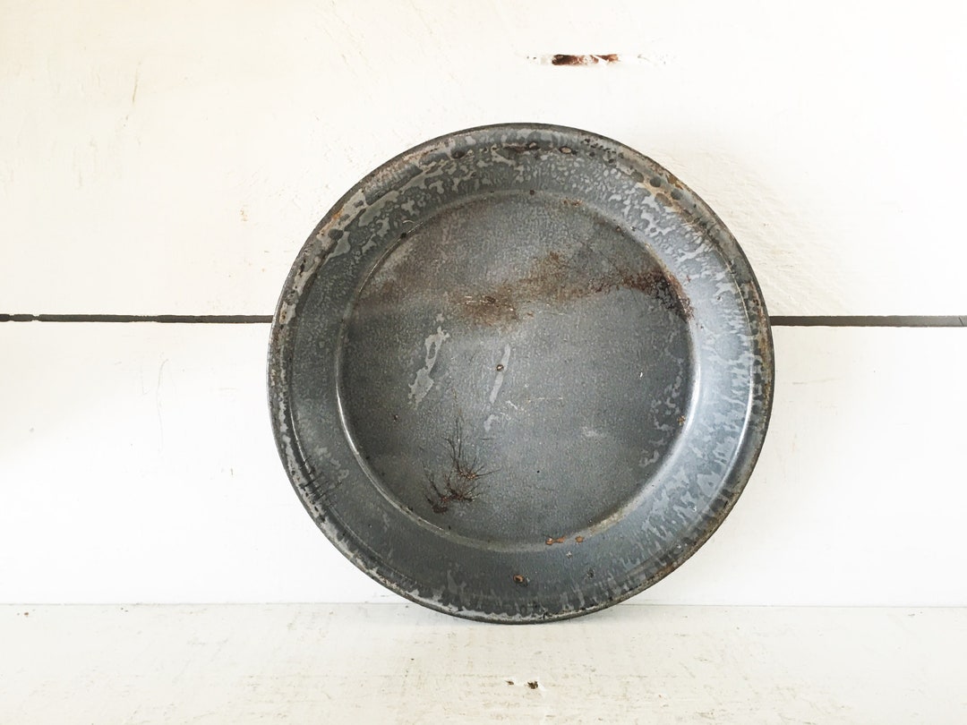 Vintage 9 1/2" Rustic Graniteware Pie Pan Farmhouse Kitchen Enamel Pie ...