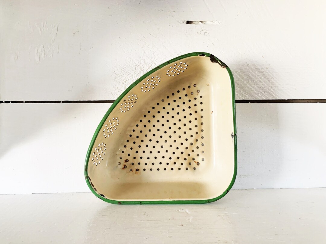 Beige and Green Trimmed Enamelware Corner Strainer Farmhouse Kitchen ...