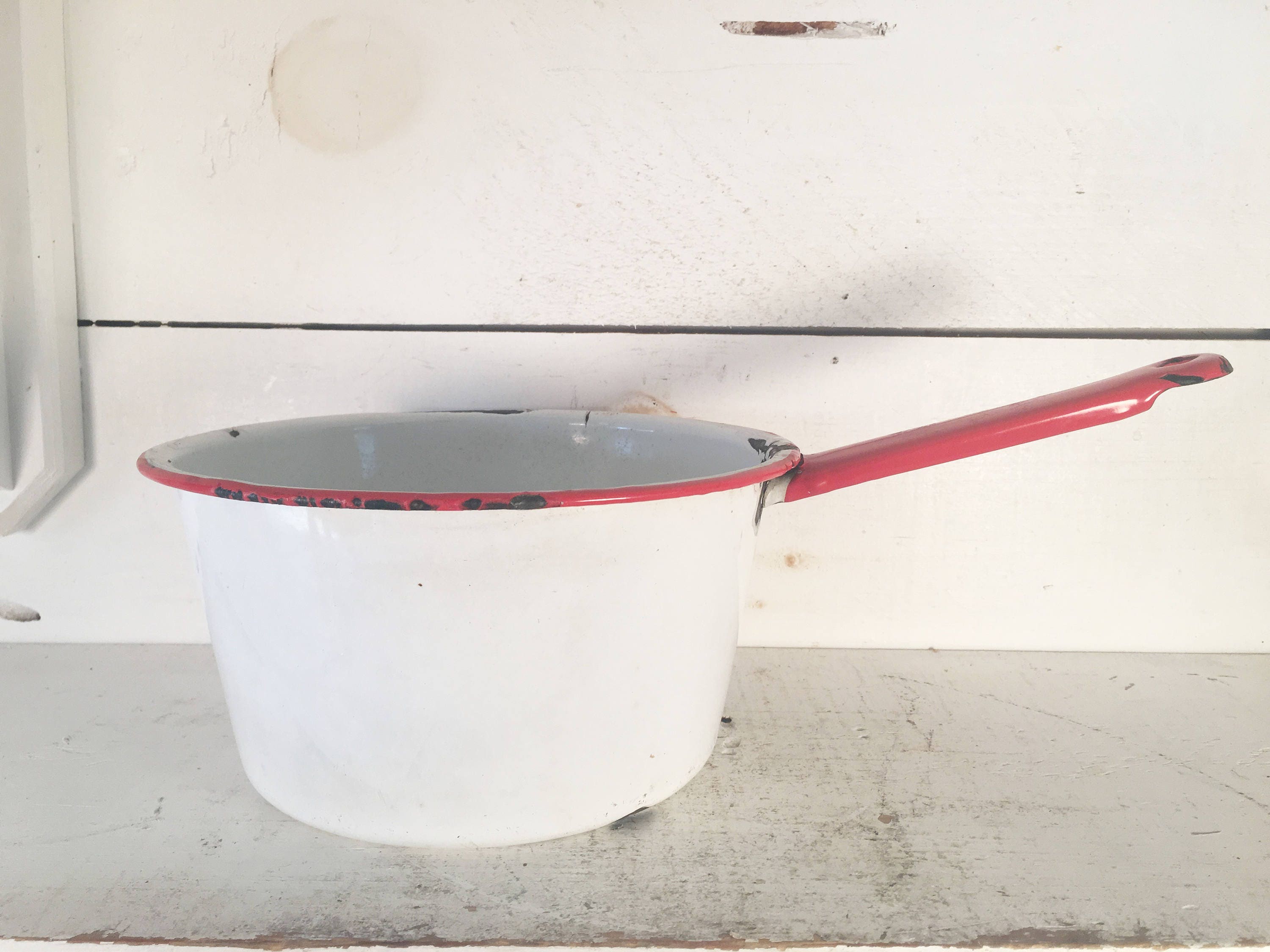Large White and Red Trimmed Enamelware Sauce Pot/farmhouse Kitchen ...