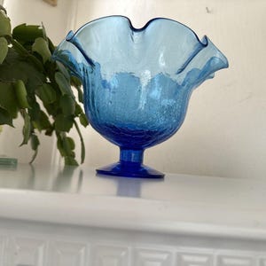 Blenko Art Glass Azure Blue Crackle Ruffle Blown Glass Footed Pedestal ...