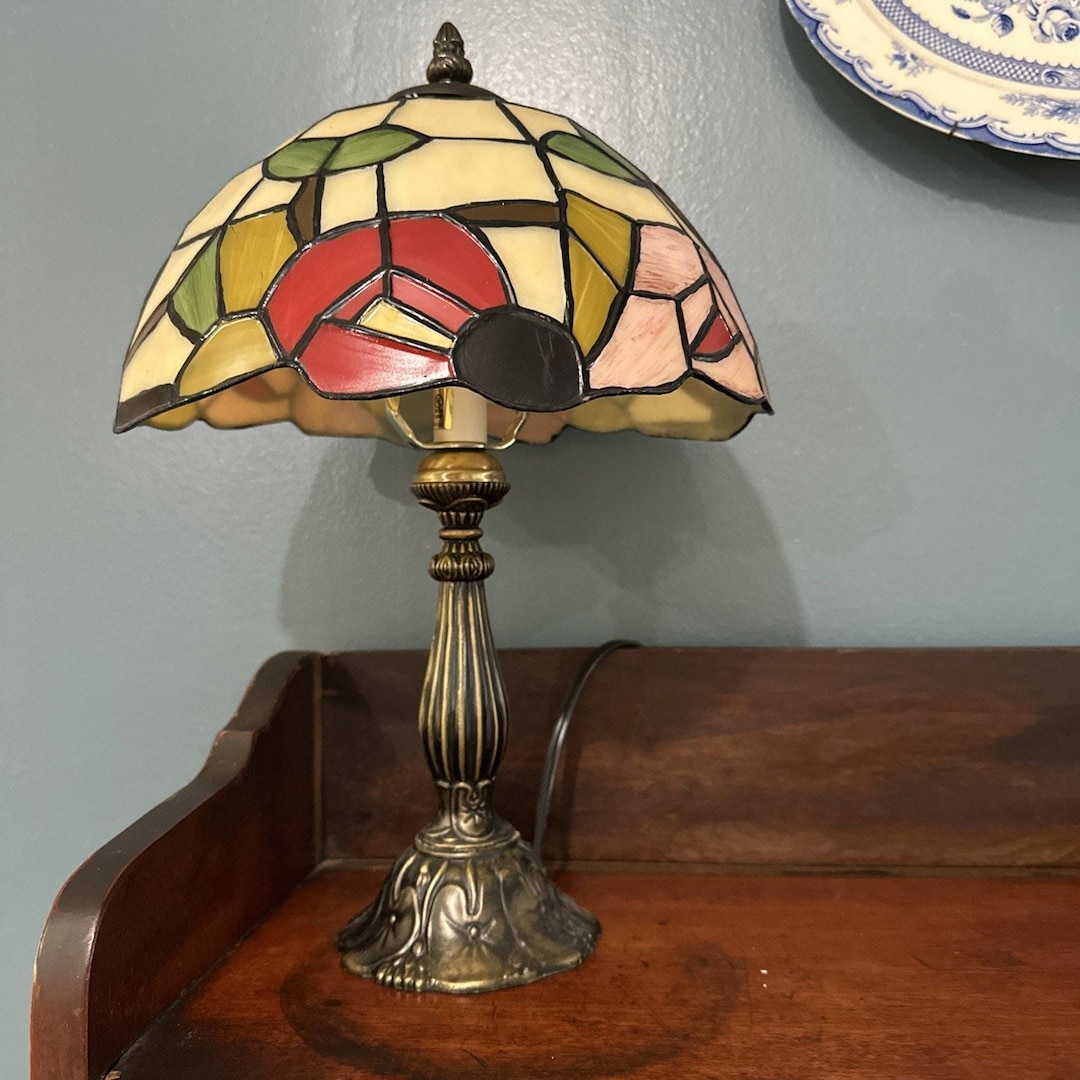 Tiffiany Style Accent Table Lamp Acrylic Stain Glass Shade Cottage ...